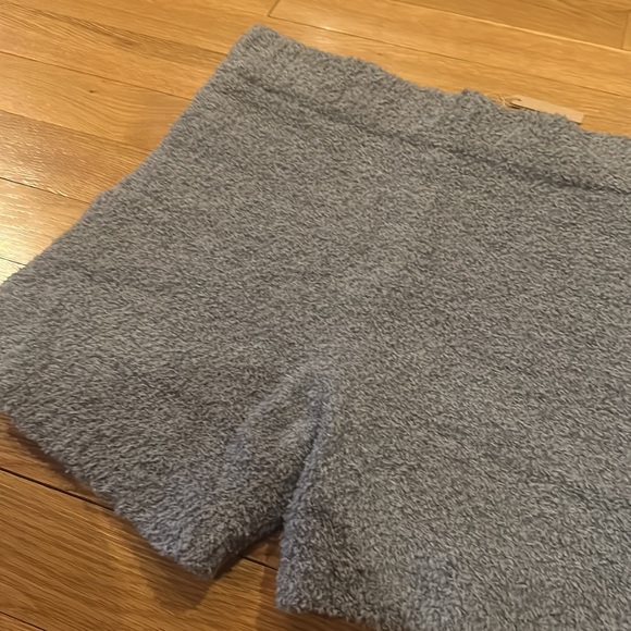 SKIMS | Shorts | Skims Cozy Knit Short In Smoke Size 4x5x New | Poshmark